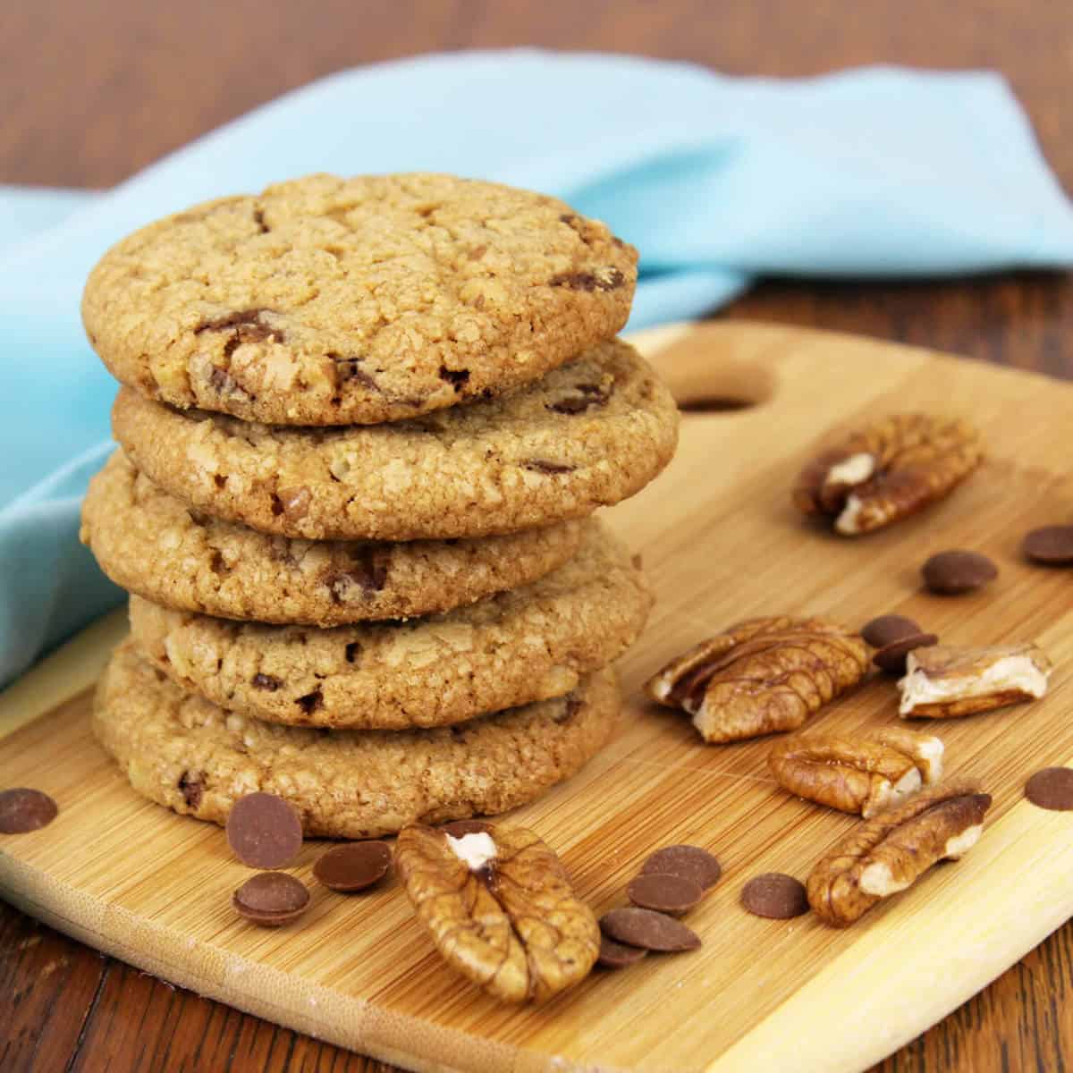 Peppermint Carob Pecan Cookies ~ A New Family Favorite